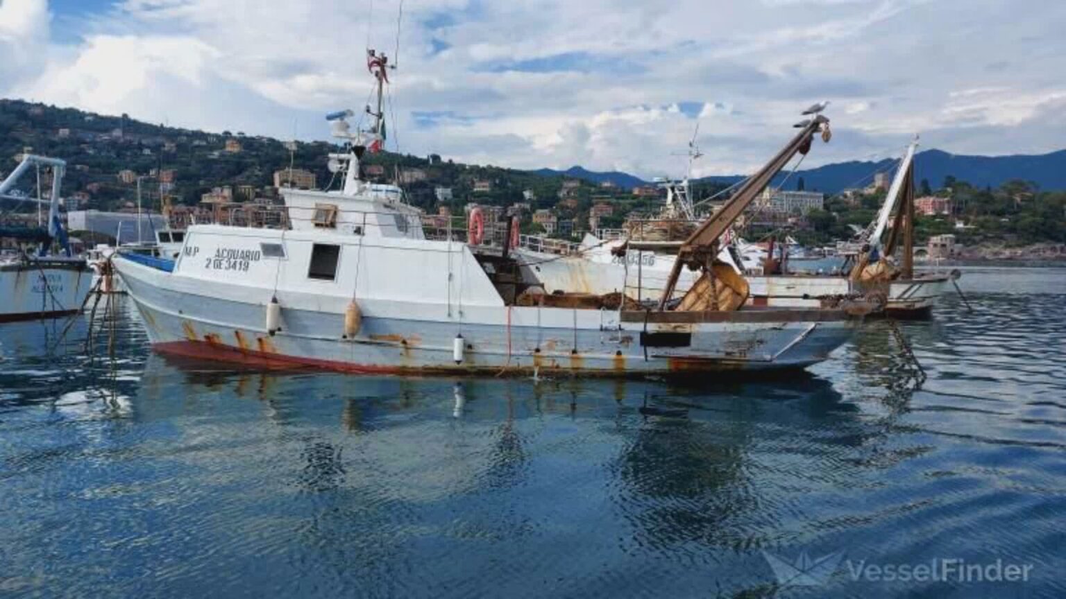 Continuano le ricerche del pescatore disperso da lunedì al largo di ...